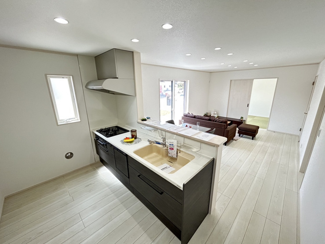 【ホームズ】＜羽生市藤井上組＞小学校まで徒歩8分以内とお子様の通学が安心な立地｜羽生市、東武伊勢崎線「羽生」駅 徒歩43分の新築一戸建て