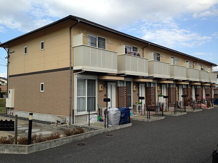 【ホームズ】でお部屋探し！サニーカーサハル 2階/106[2LDK/賃料5.5万円/60.6㎡]賃貸アパート住宅情報(物件番号:0124512-0035848、取扱い不動産会社:ハイトス ...