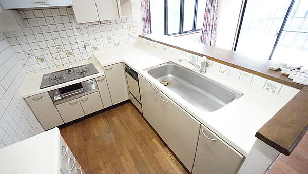 【ホームズ】四日市市伊坂台3丁目359 4SLDk｜四日市市、三岐鉄道三岐線 平津駅 3.2kmの中古一戸建て