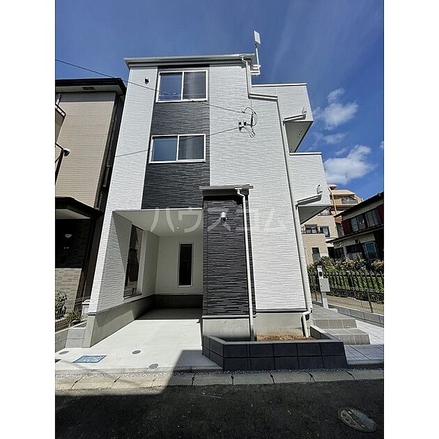 【ホームズ】でお部屋探し！Kolet与野本町07[3LDK/賃料18.8万円/84.64㎡]賃貸一戸建て住宅情報(物件番号:3701002-0197192、取扱い不動産会社:ハウスコム埼玉 ...